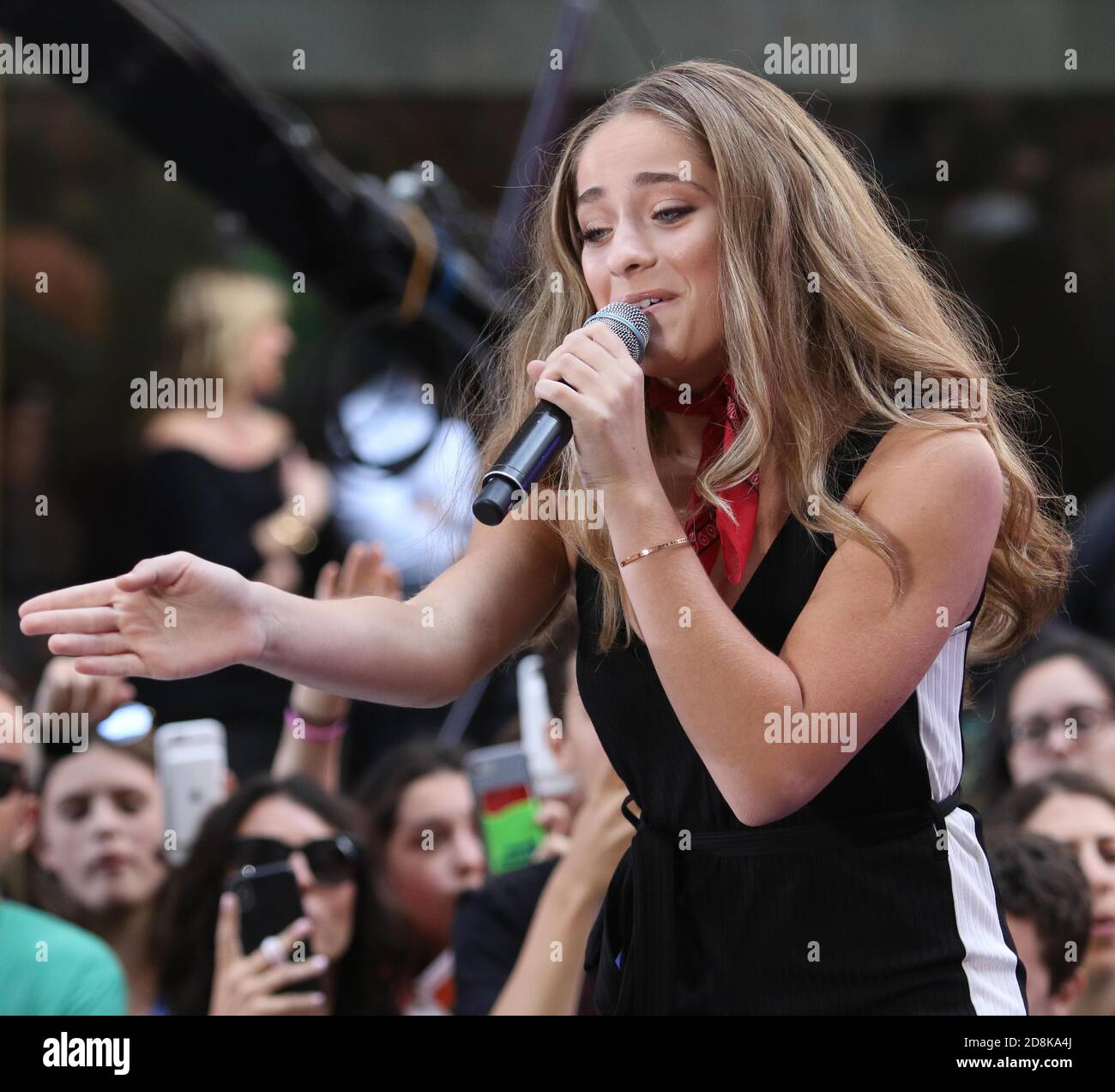 Brynn Cartelli, 2018, Photo By John Barrett/PHOTOlink Photo via Credit ...