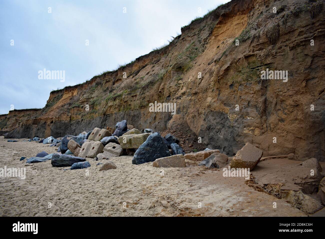 The cliffs at Happisburgh Beach displaying costal erosion, Norfolk, UK ...