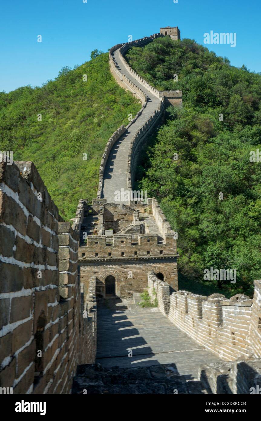 Great Wall of china with bastions. Vertical photo Stock Photo - Alamy