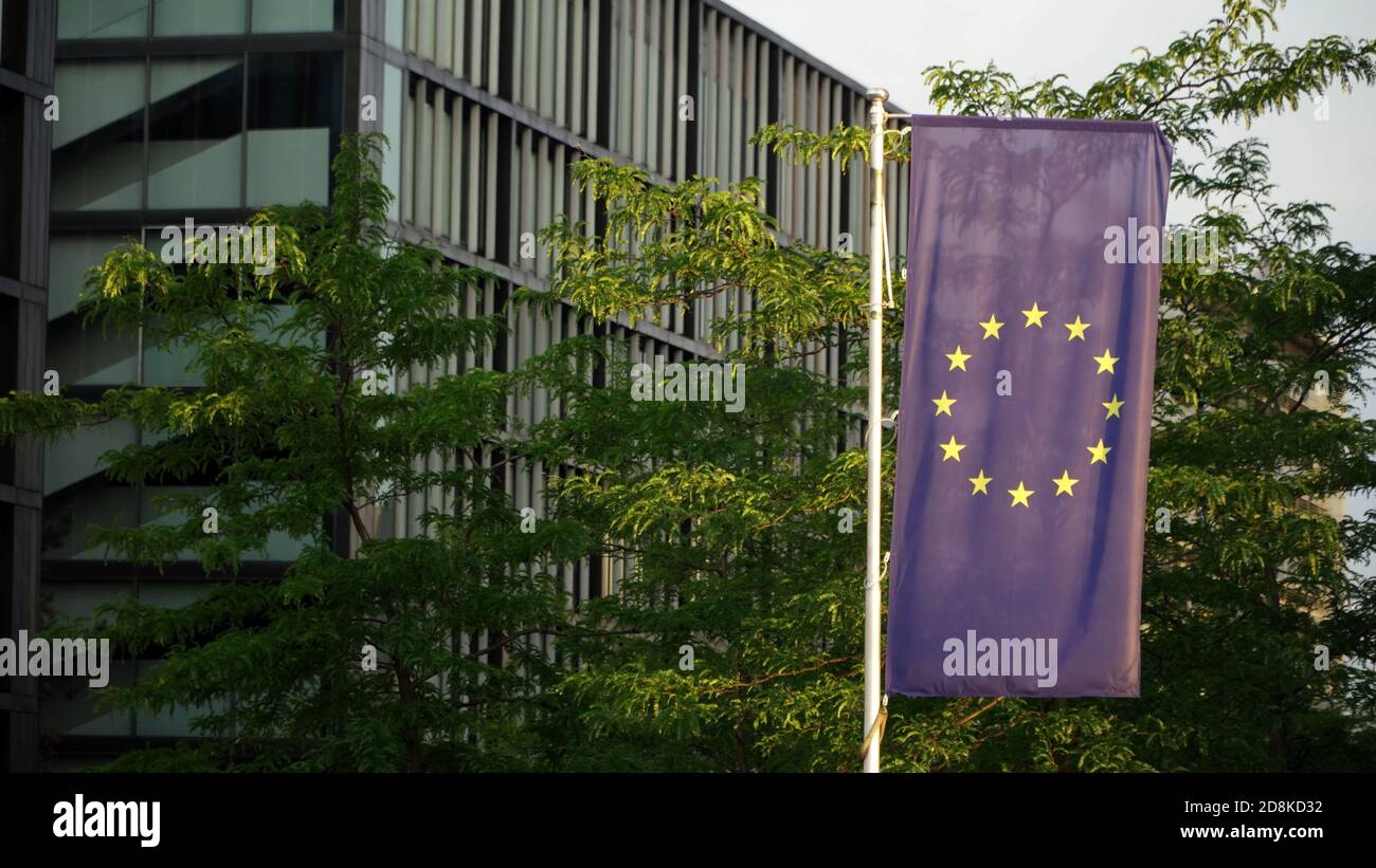 The union flag government building hi-res stock photography and images ...