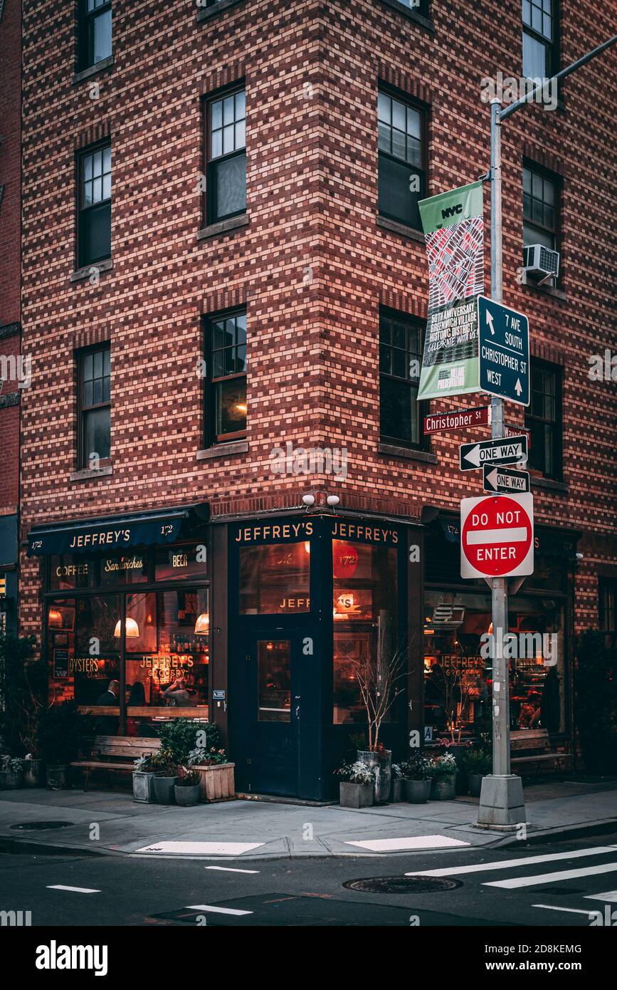 Jeffreys grocery new york hi-res stock photography and images - Alamy