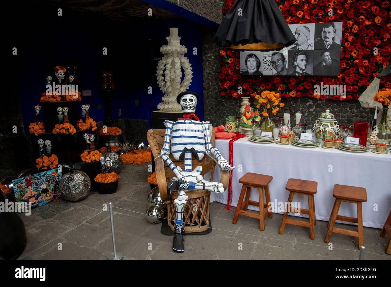 Frida kahlo museum day of the dead hi-res stock photography and images ...