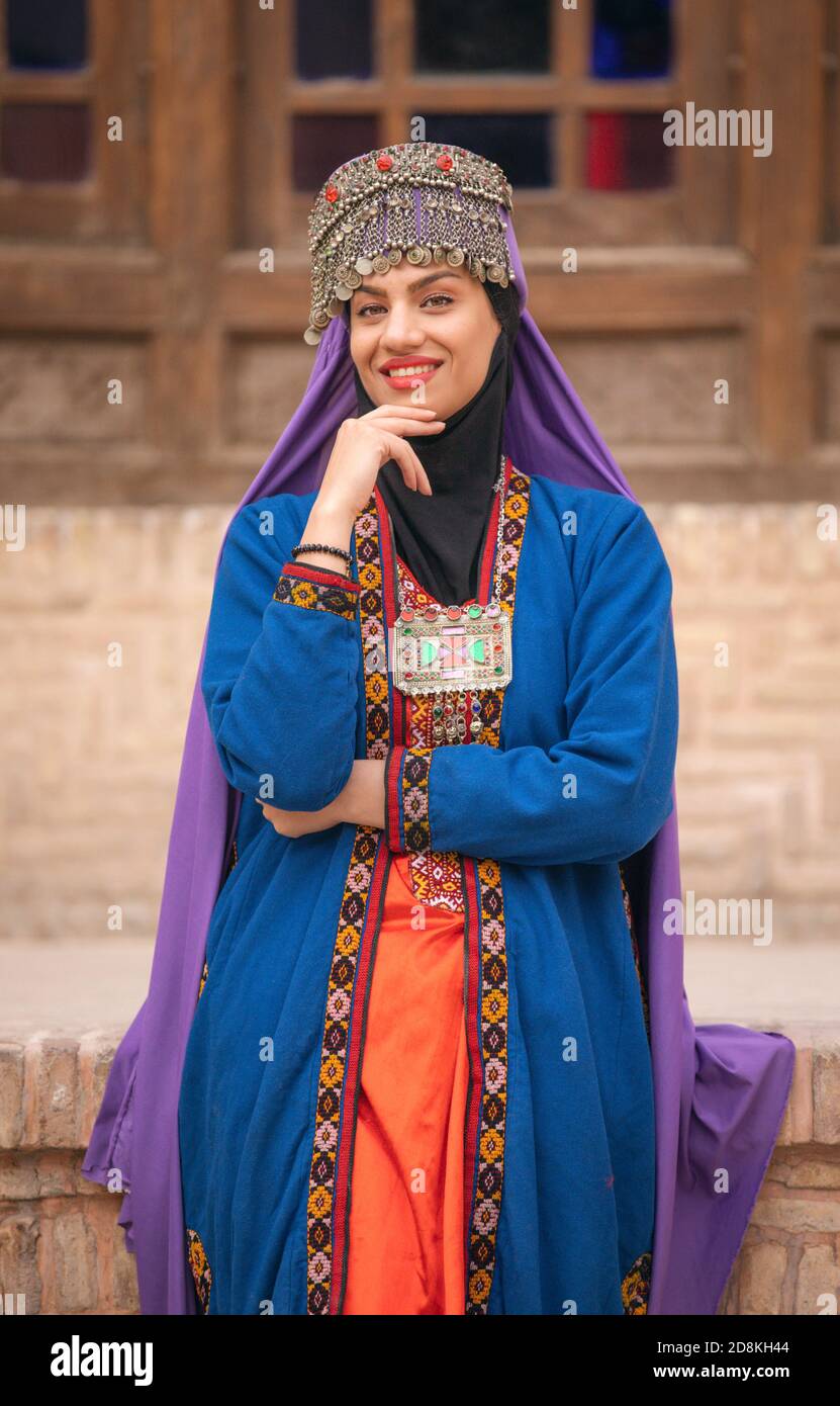 young beautiful Iranian lady in traditional clothing Stock Photo - Alamy