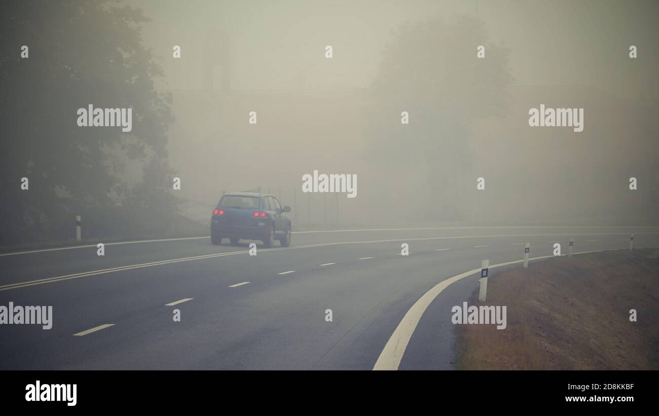 Car fog accident hi-res stock photography and images - Alamy