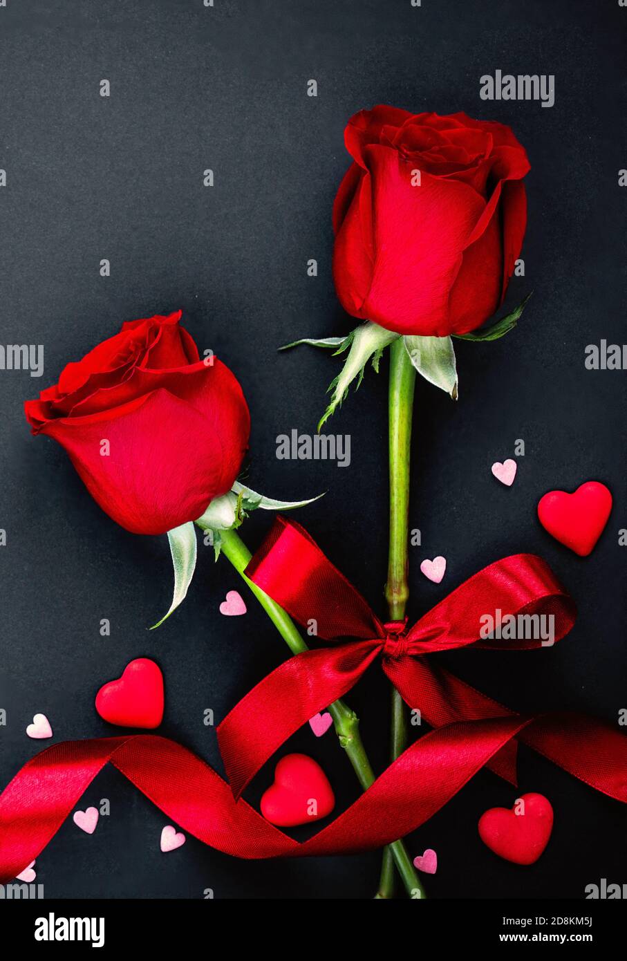 Red rose black ribbon hi-res stock photography and images - Alamy