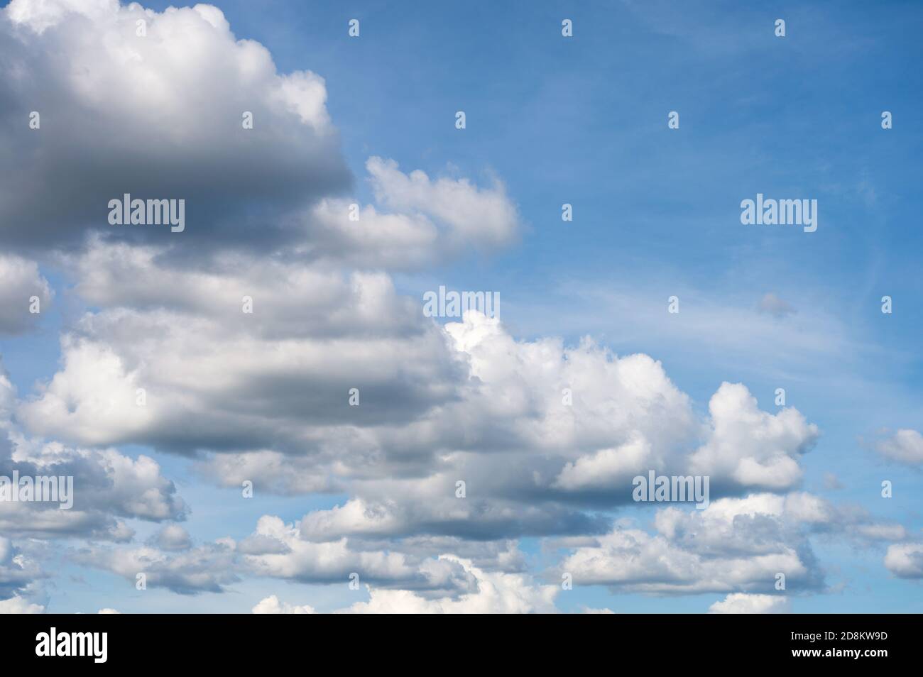Pure white fluffy clouds hi-res stock photography and images - Alamy