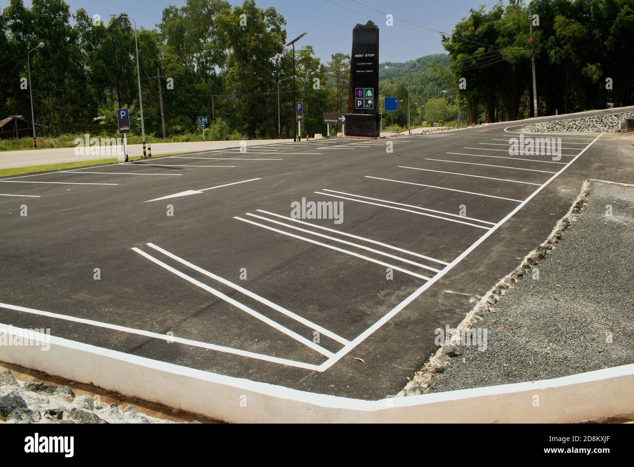 Parking lines on the asphalt, detail of signs for car parking Stock ...