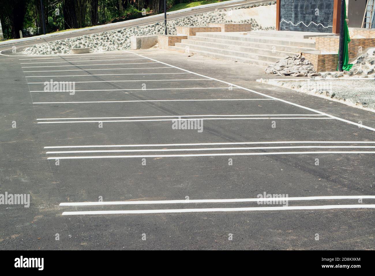 Parking lines on the asphalt, detail of signs for car parking Stock ...