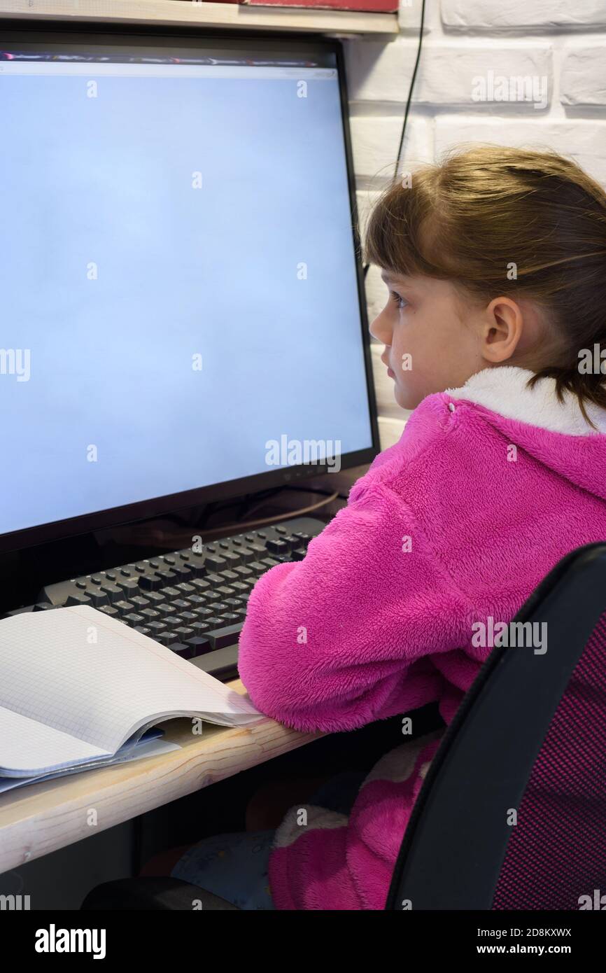 Child computer back view school hi-res stock photography and images - Alamy
