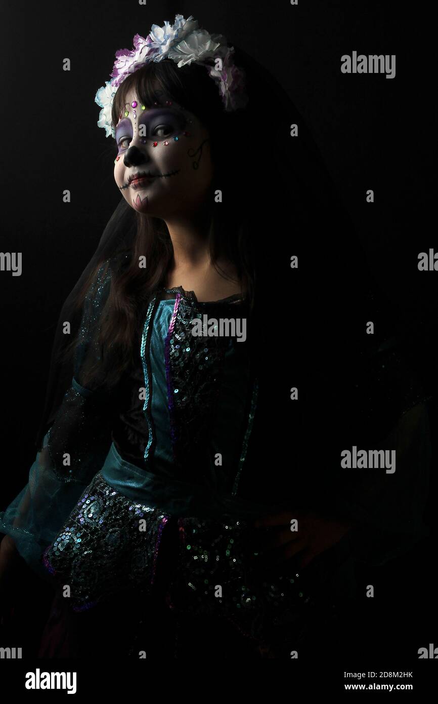 Catrina mexico children hi-res stock photography and images - Alamy