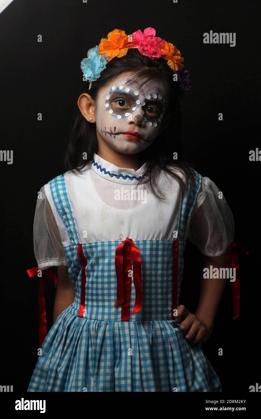 Catrina mexico children hi-res stock photography and images - Alamy
