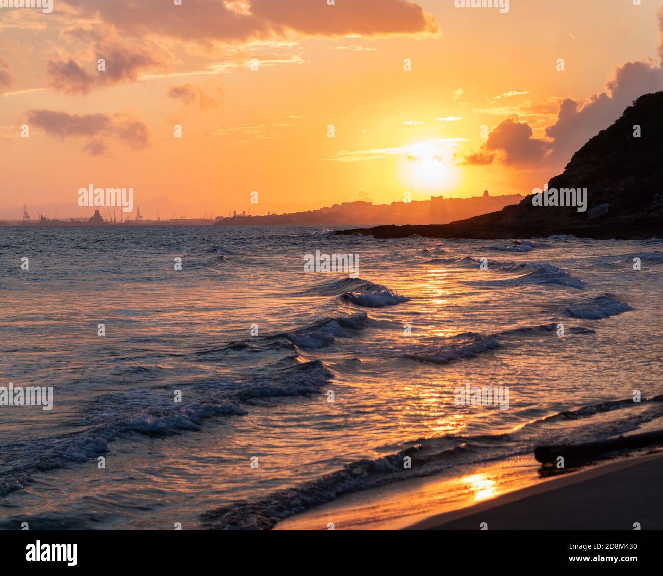 Tarraco port hi-res stock photography and images - Alamy