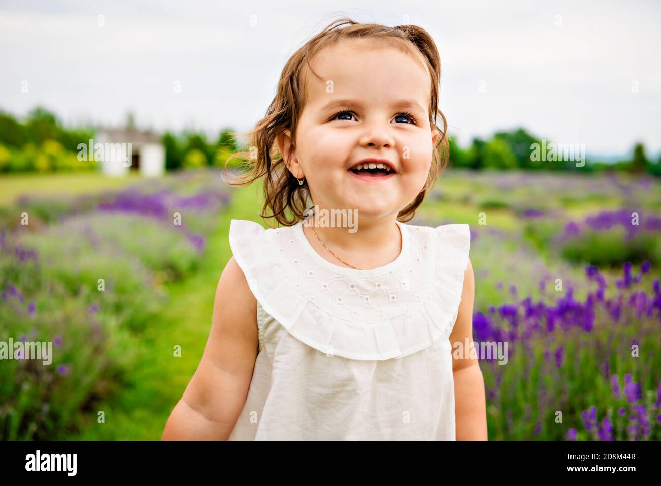 Happy child in nature hi-res stock photography and images - Alamy