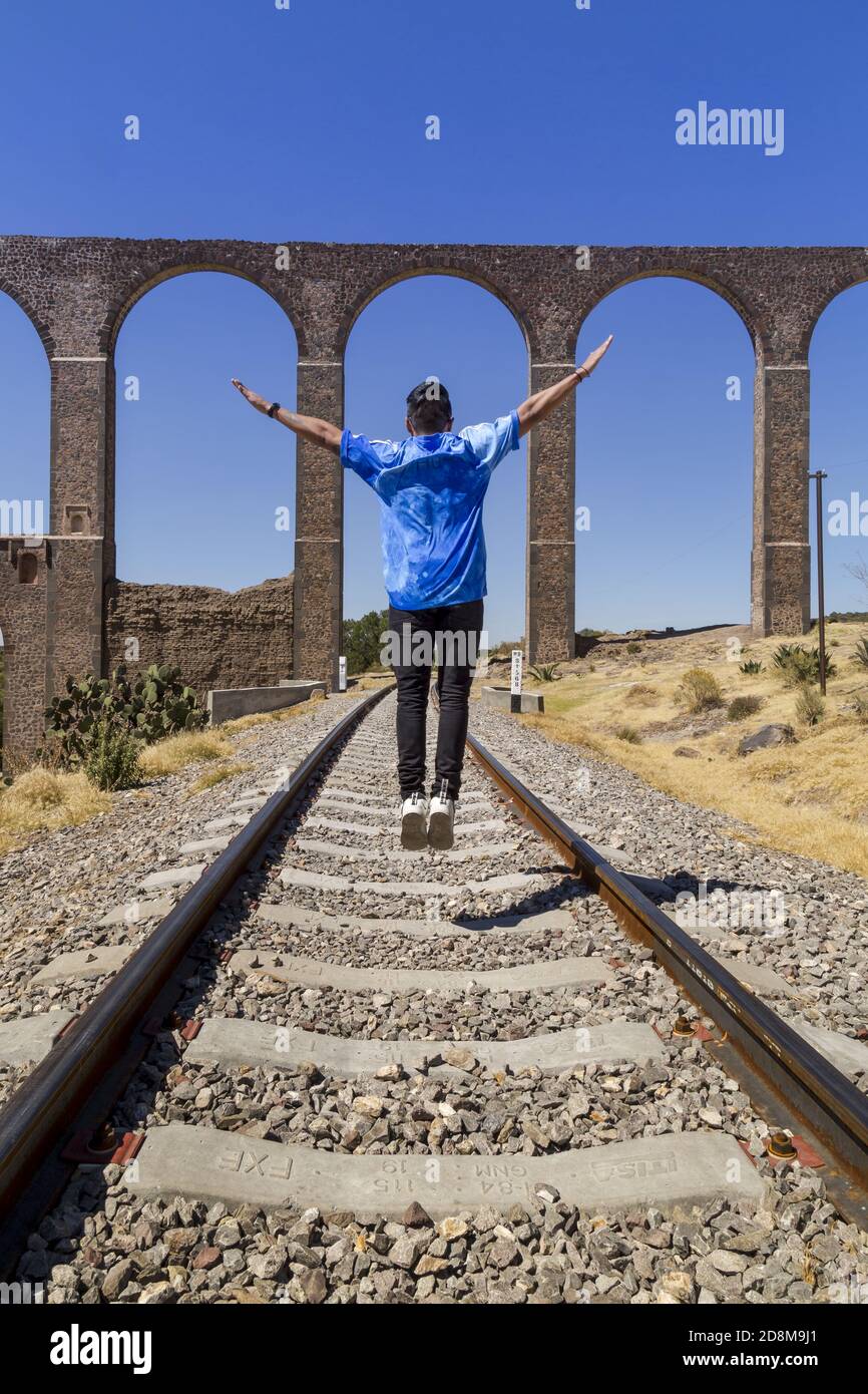 Male in Aqueduct of Padre Tembleque, Hidalgo, Mexico Stock Photo - Alamy