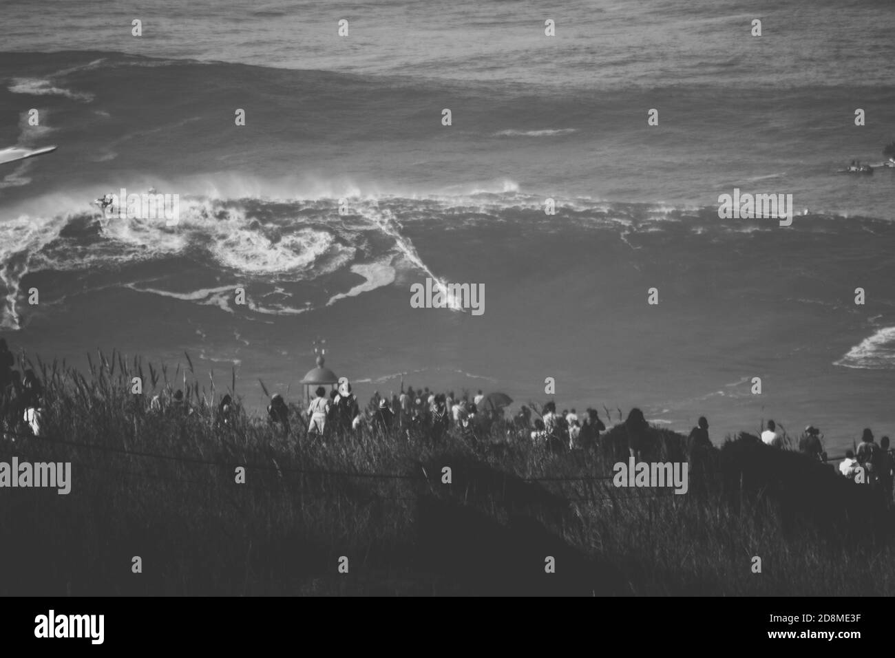 Crowd on cliff at North Beach waves impressive swell and waves of ...