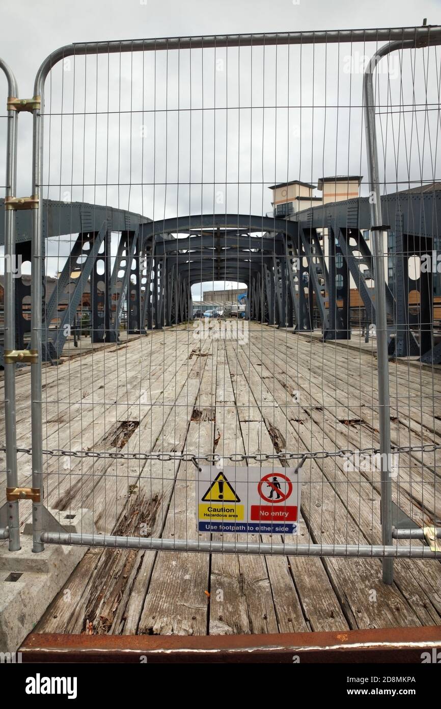 The Victoria Swing Bridge, Leith, Scotland, now closed to traffic Stock ...