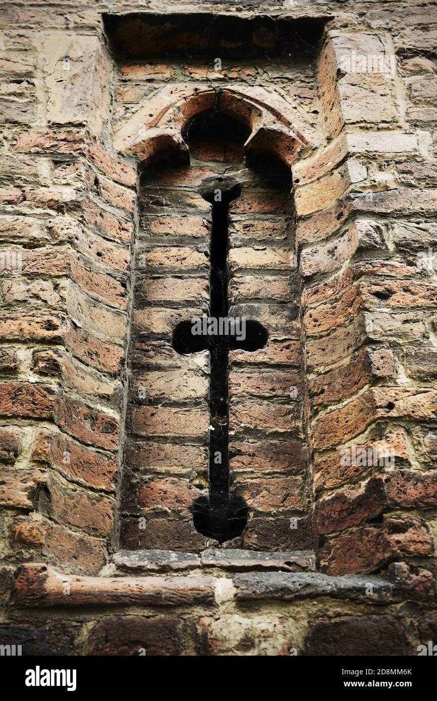 Arrow slit window hi-res stock photography and images - Alamy