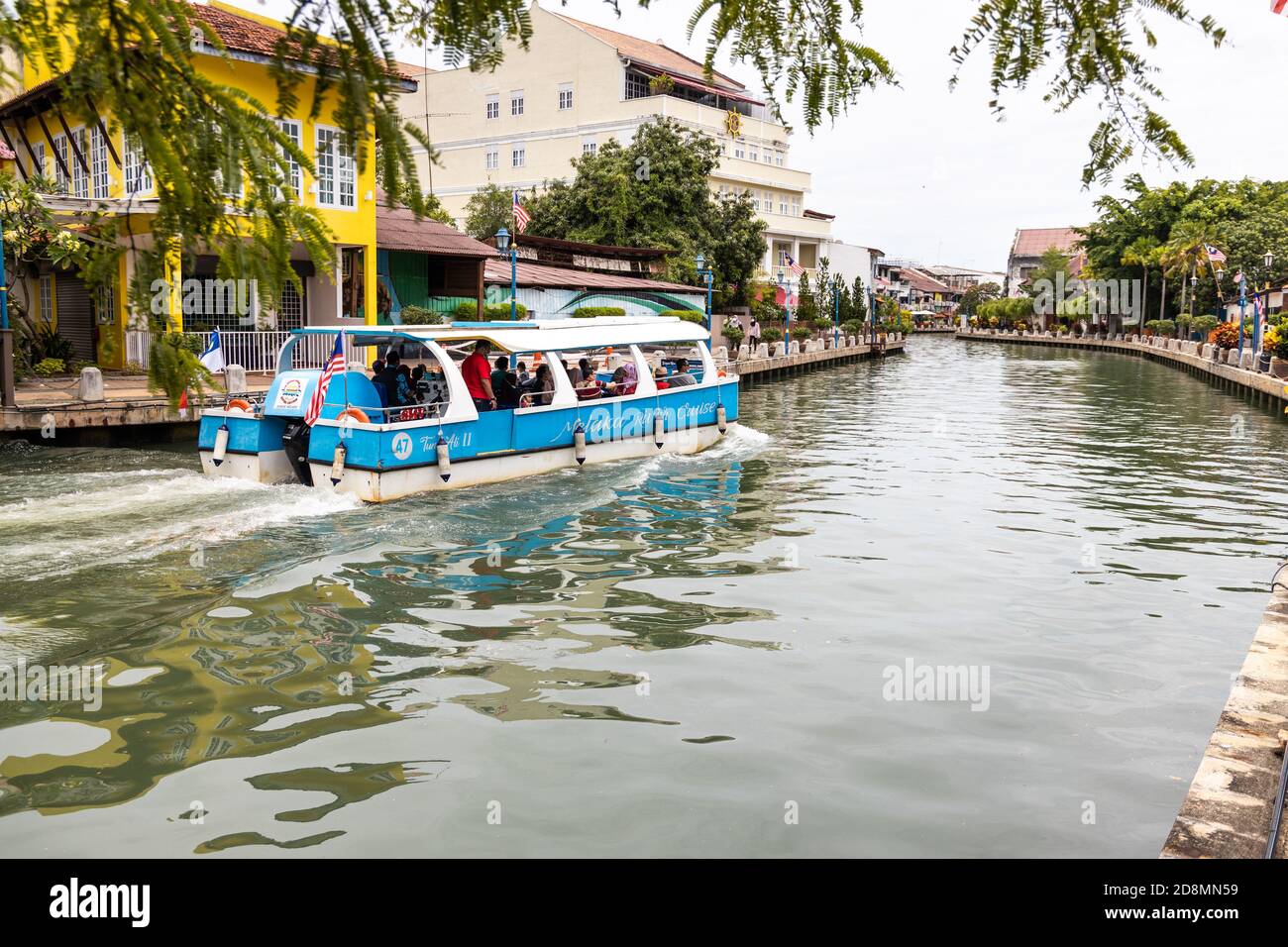 MALACCA, MALAYSIA, October 31, 2020: Melaka river cruise offer tourist ...