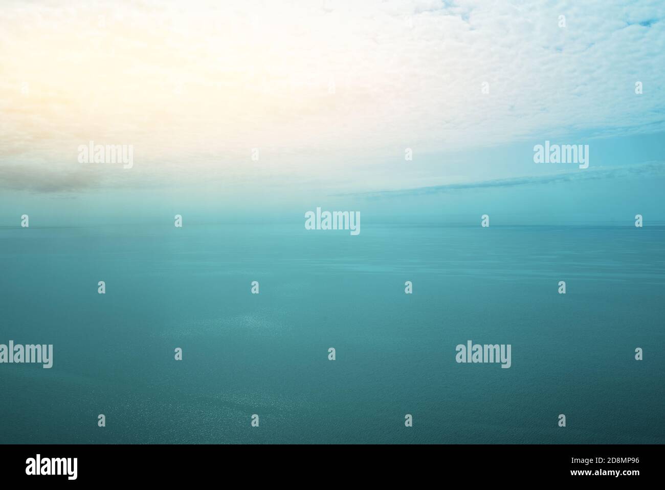 Skyline ocean outdoor hi-res stock photography and images - Alamy