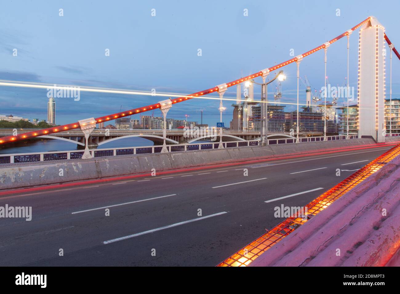 Chelsea Bridge and Battersea Power Station Stock Photo - Alamy