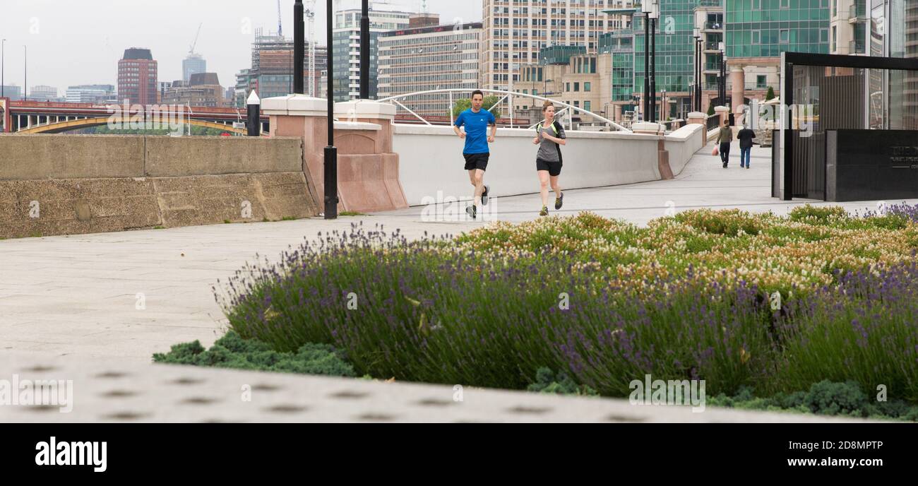 Riverside walk nine elms Stock Photo - Alamy