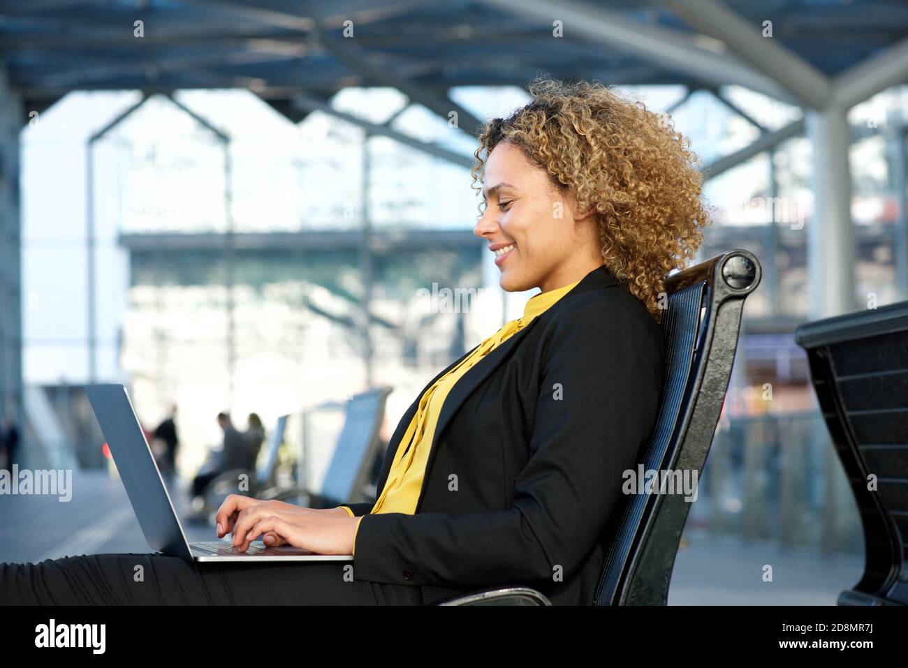 African american business woman working hi-res stock photography and ...