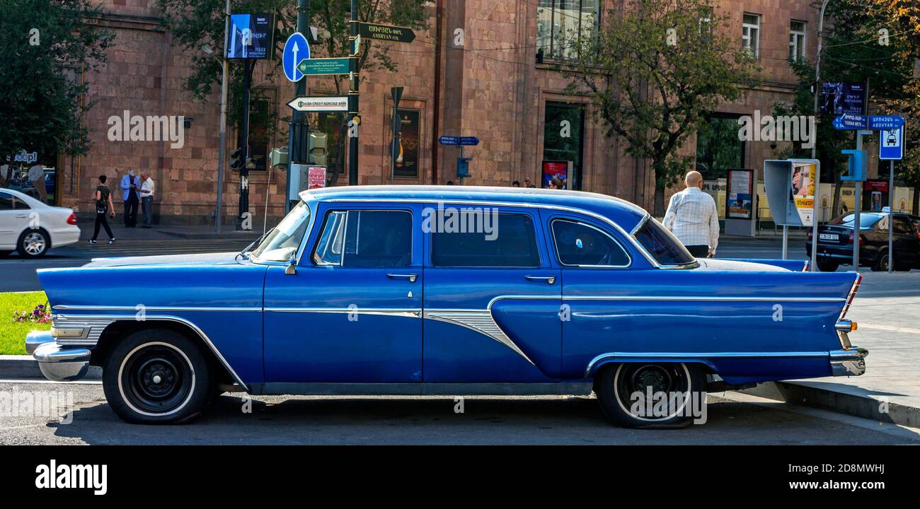 Soviet car chaika hi-res stock photography and images - Alamy