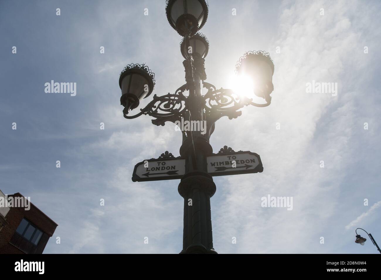 Tooting town centre, High street Stock Photo - Alamy