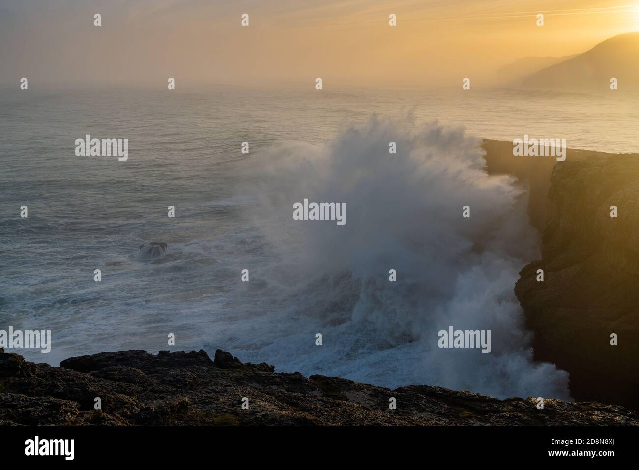 Whitecaps of ocean hi-res stock photography and images - Alamy