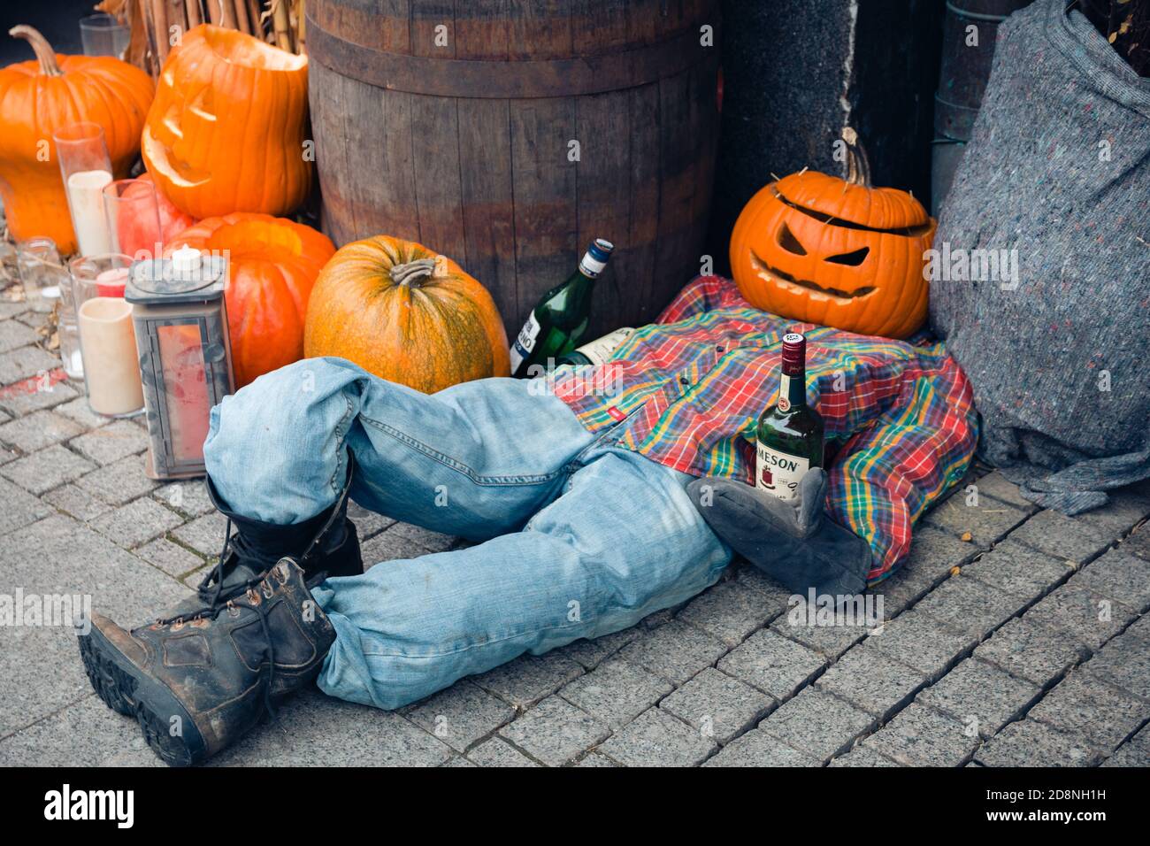 Drunk pumpkin hi-res stock photography and images - Alamy