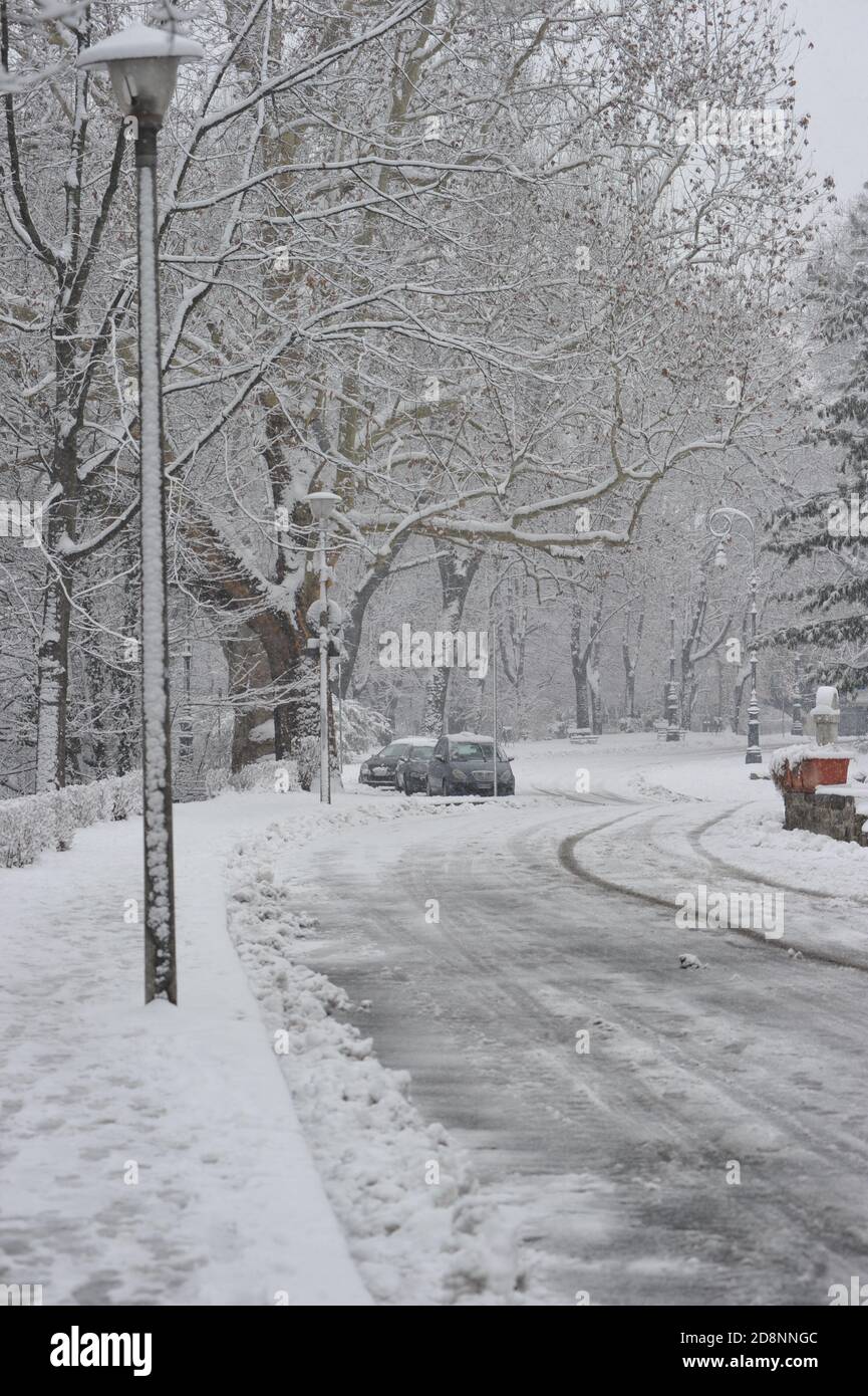 Snow on turin hi-res stock photography and images - Alamy