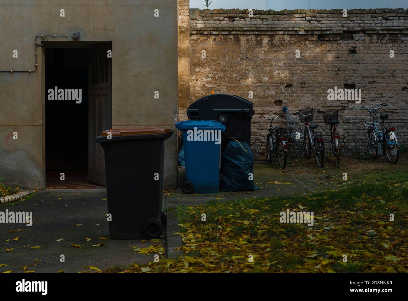 Garbage place in a backyard, garbage cans in a Berlin backyard Stock ...