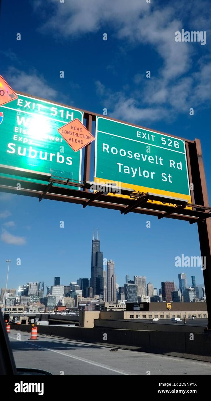 Chicago, Illinois, highway signs with Willis Tower, formerly The Sears ...