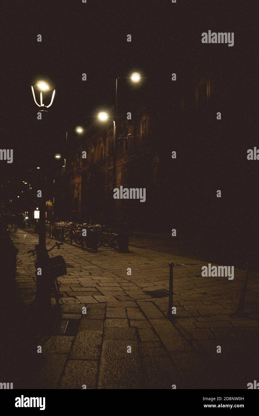 Rain in milan hi-res stock photography and images - Alamy