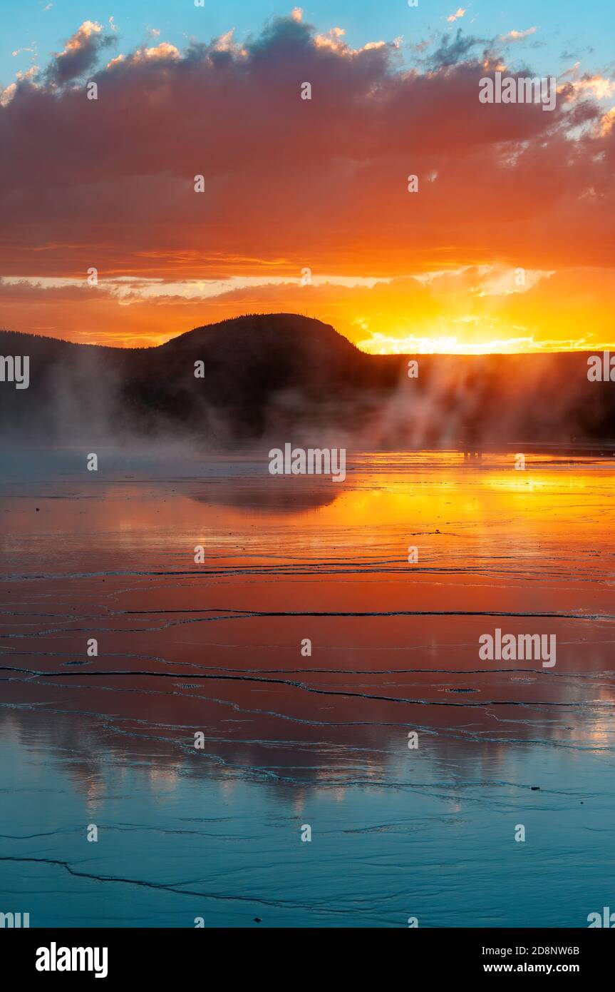 Sunset at Grand Prismatic Spring Yellowstone National Park, Wyoming ...