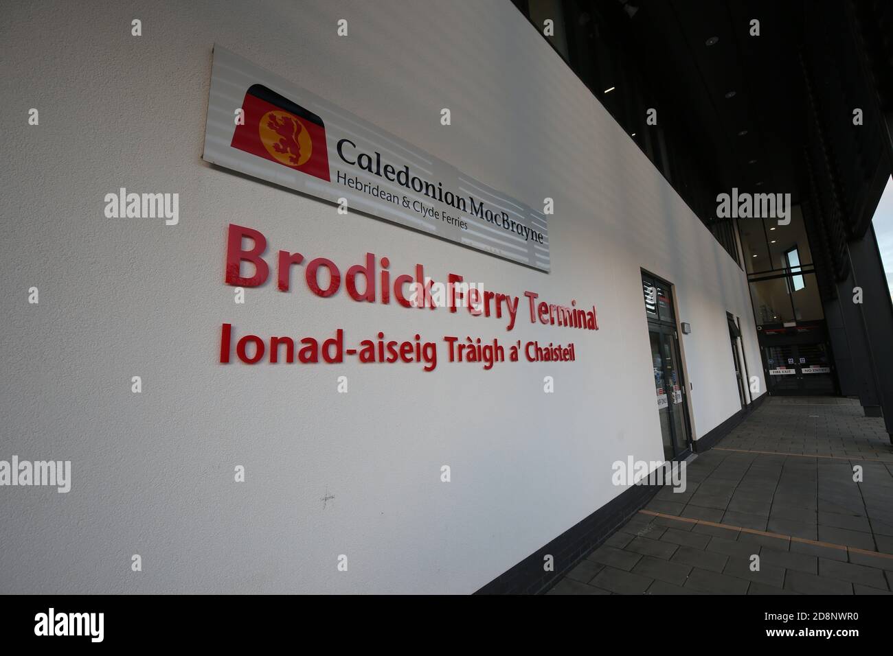 Two storey terminal building hi-res stock photography and images - Alamy