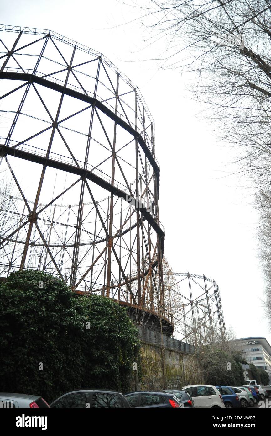 Gasometer framework hi-res stock photography and images - Alamy