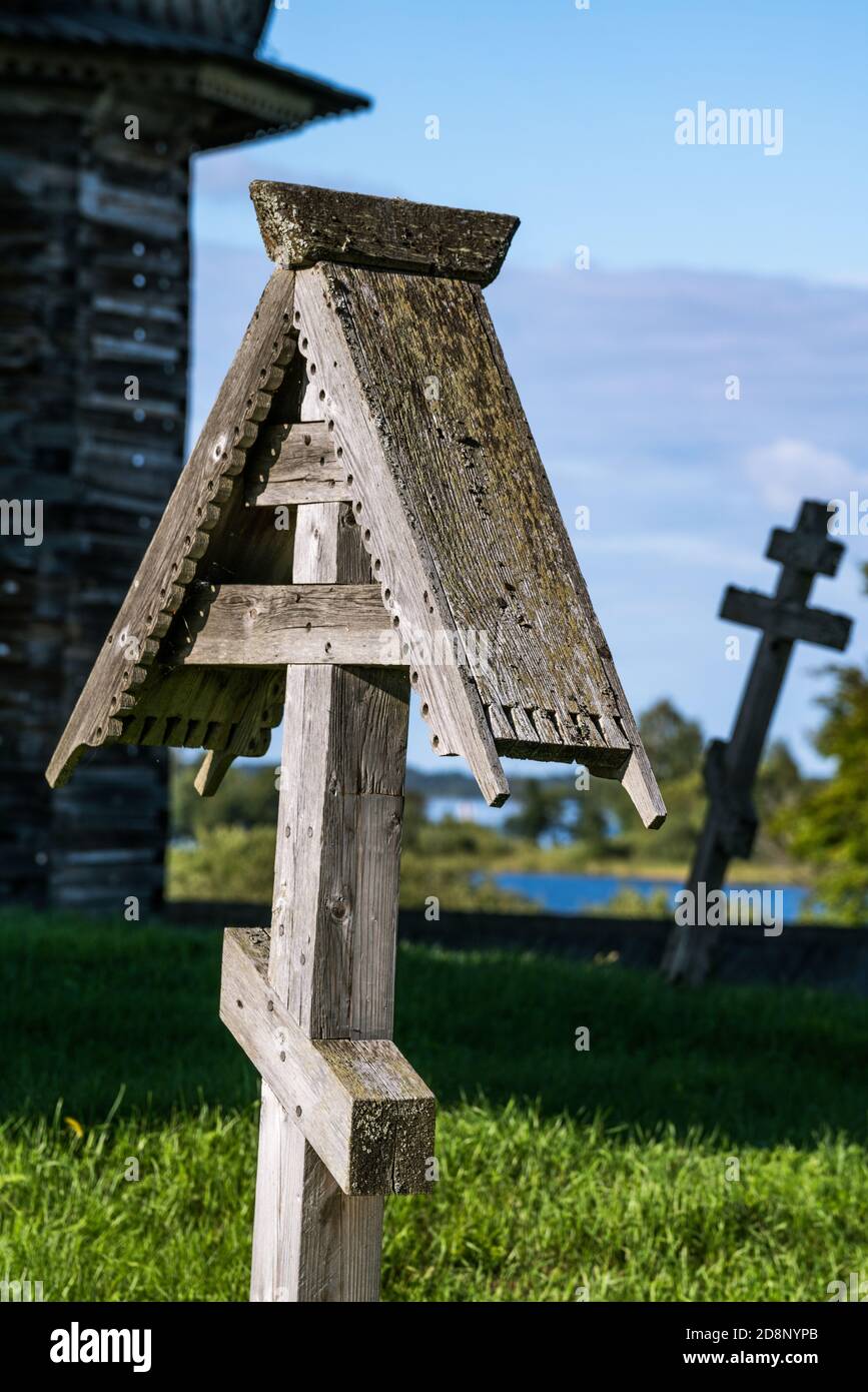 Russian Orthodox wooden crosses at Kizhi pogost, Kizhi island, Russia ...