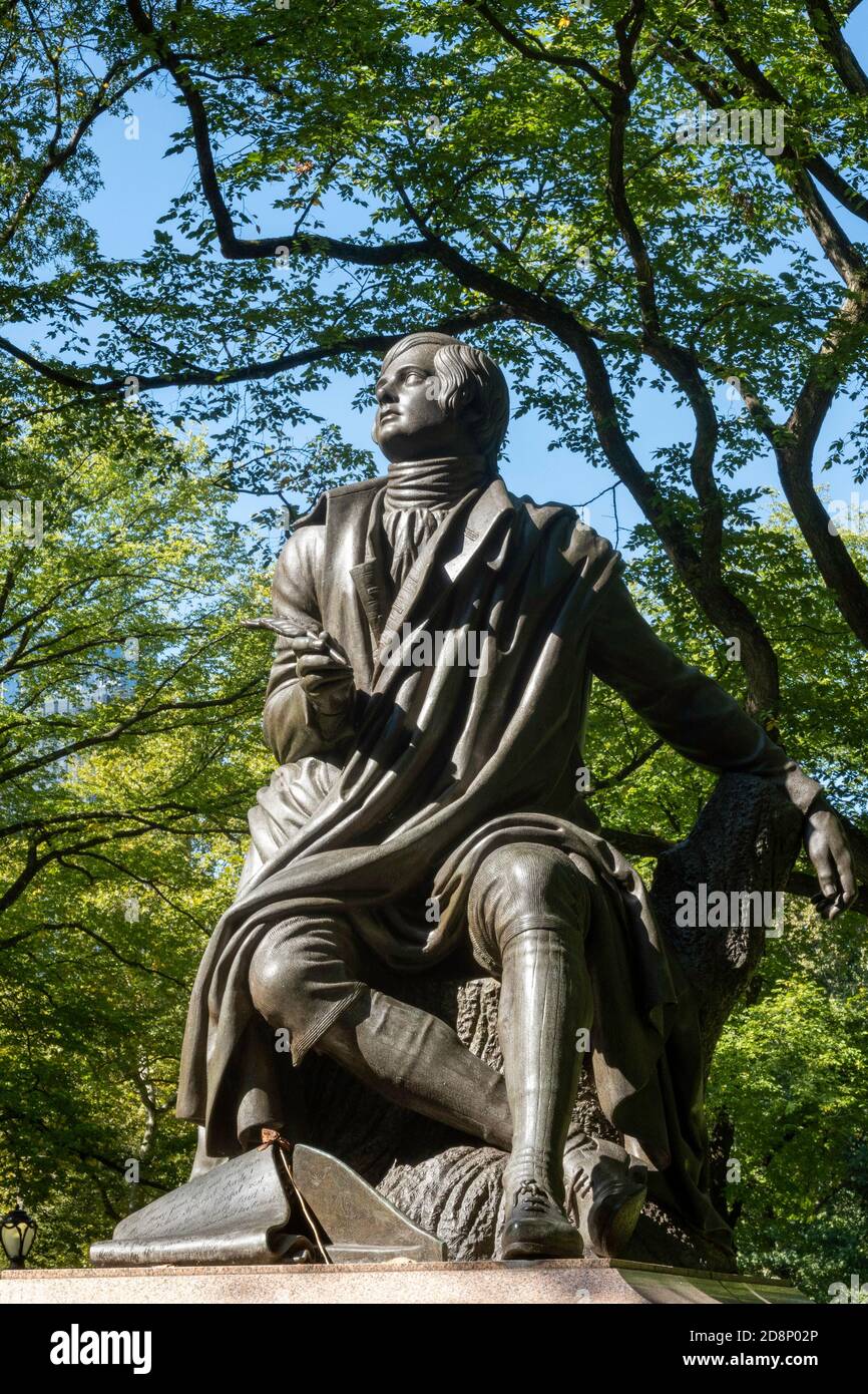 Robert burns sculpture hi-res stock photography and images - Alamy