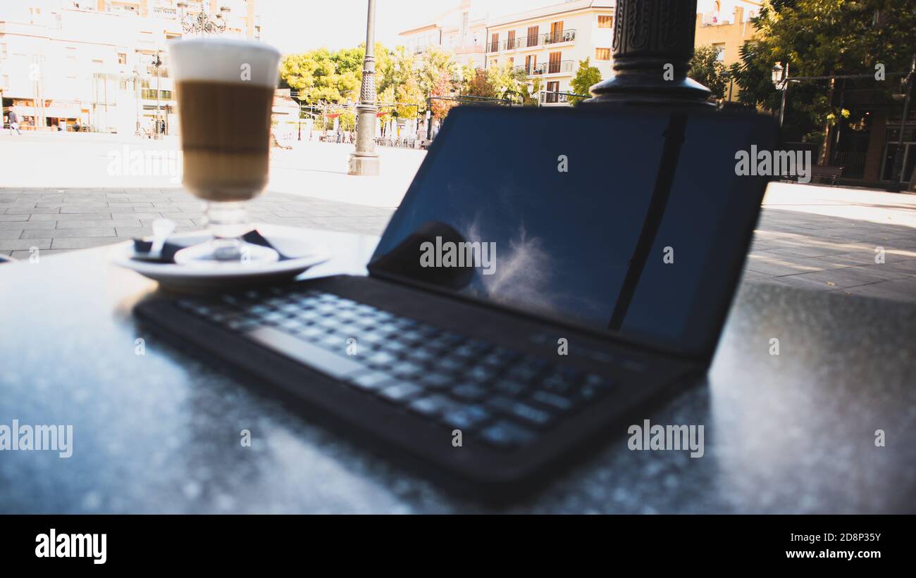 Working time in the coffee shop Stock Photo - Alamy