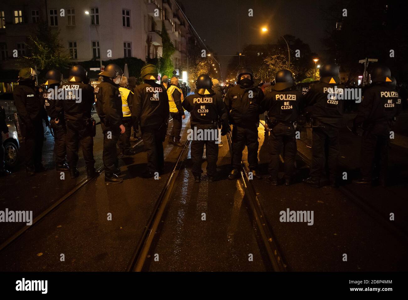 Left groups hi-res stock photography and images - Alamy