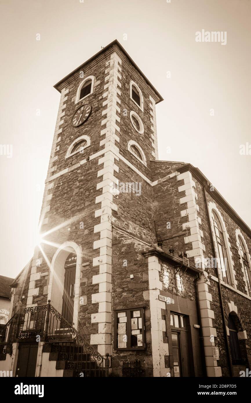 Early morning image of the Moot Hall, Keswick in the English Lake ...