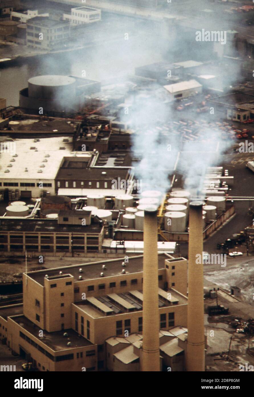 Consolidated Edison plant in Queens ca. 1973 Stock Photo - Alamy