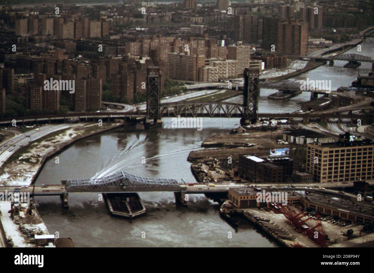 Harlem river--Harlem on left. Bronx on right ca. 1973 Stock Photo - Alamy