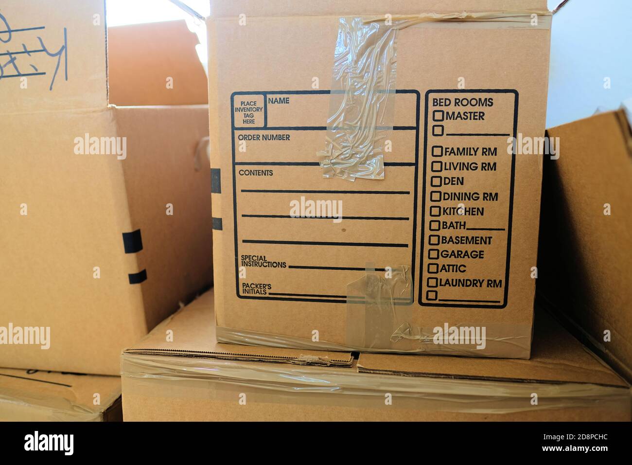 Cardboard den hi-res stock photography and images - Alamy