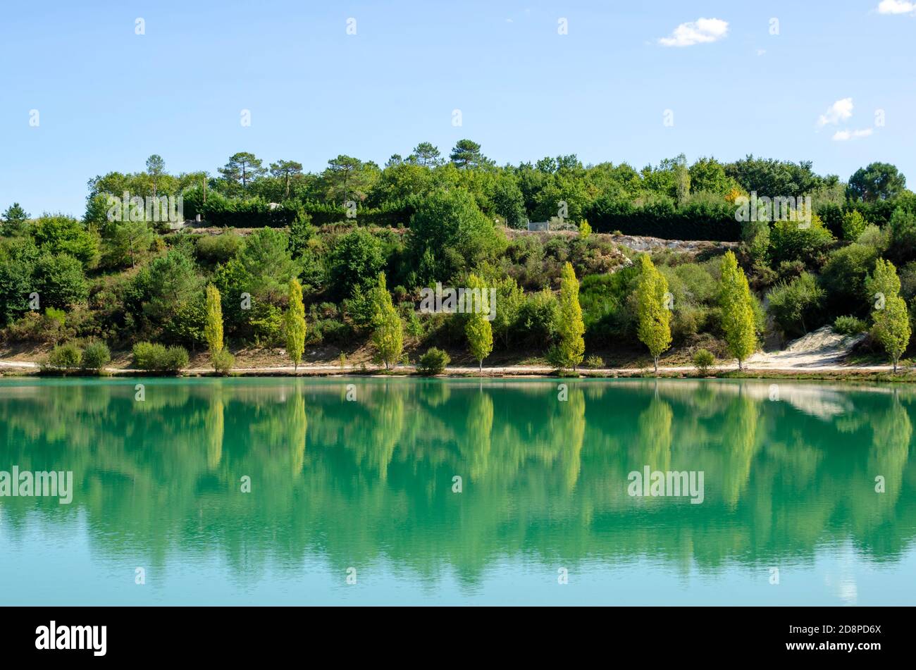 blue lake in south of france Stock Photo - Alamy