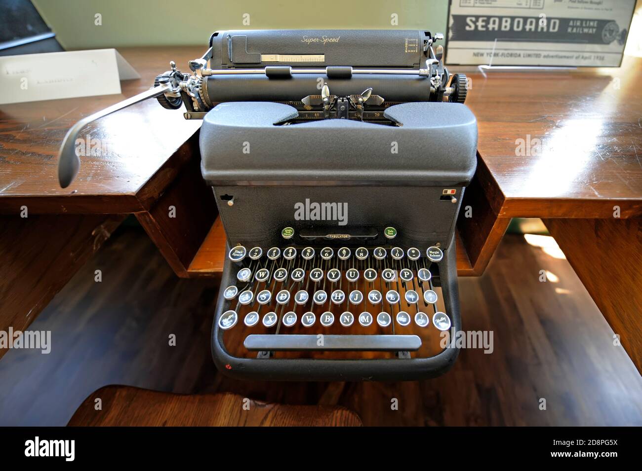 1930s typewriter hi-res stock photography and images - Alamy