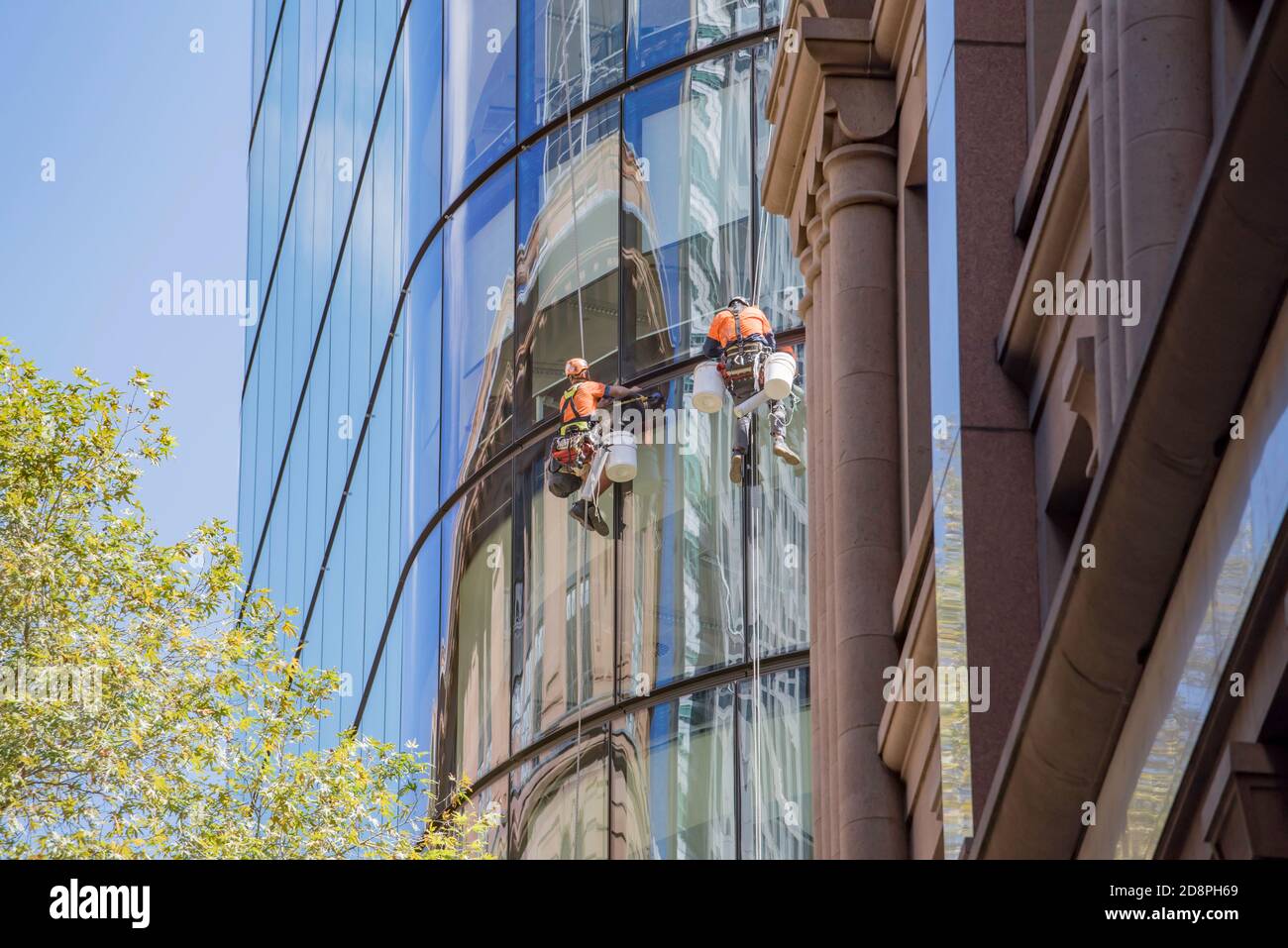 Rappelling Window Cleaner High Resolution Stock Photography and Images ...