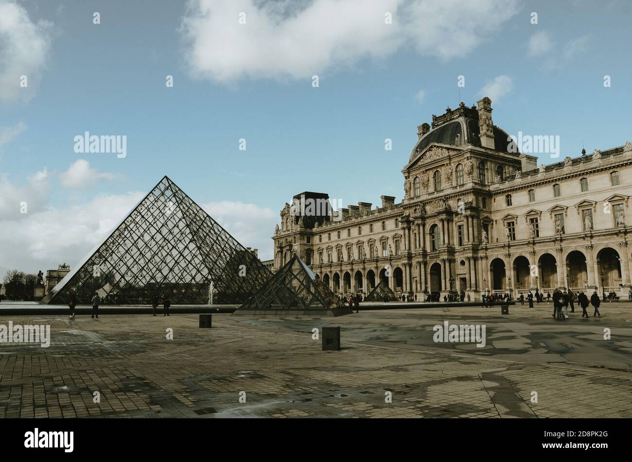 PARIS, FRANCE - Oct 27, 2020: Beautiful landscape shot of the Louvre ...
