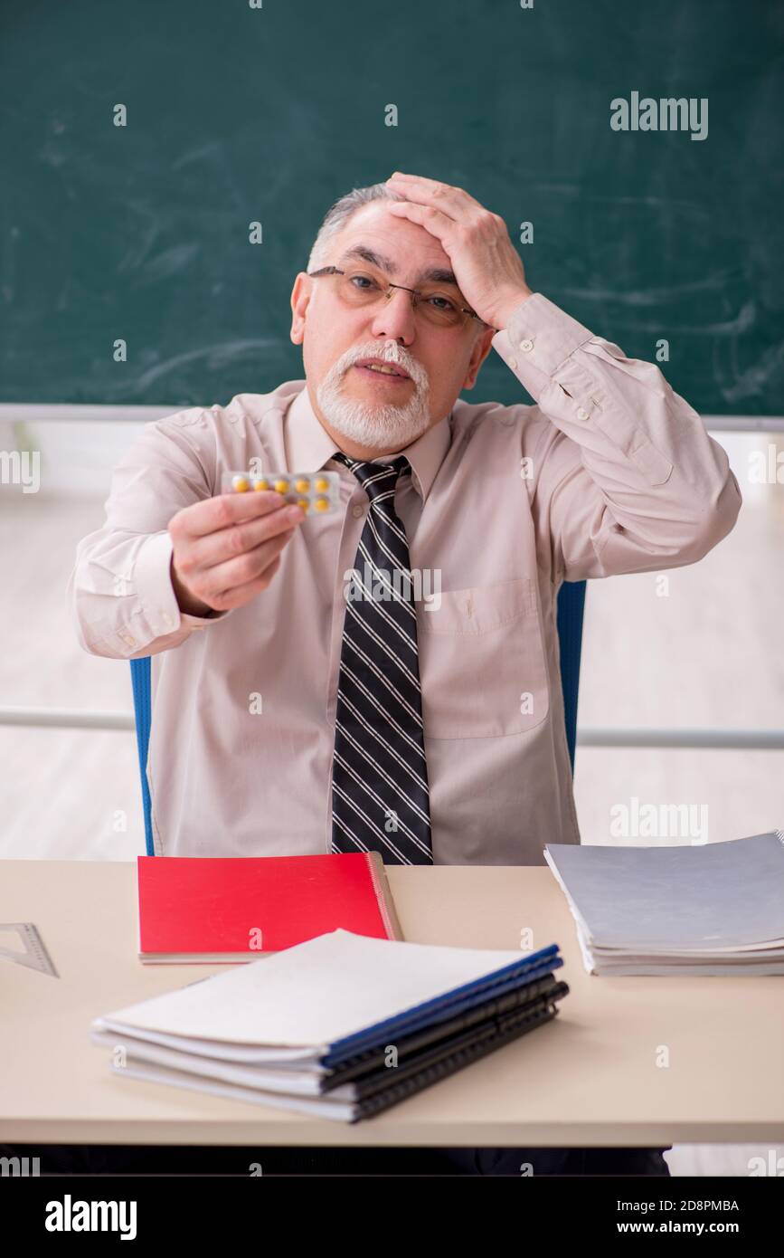 Old teacher depressed hi-res stock photography and images - Alamy
